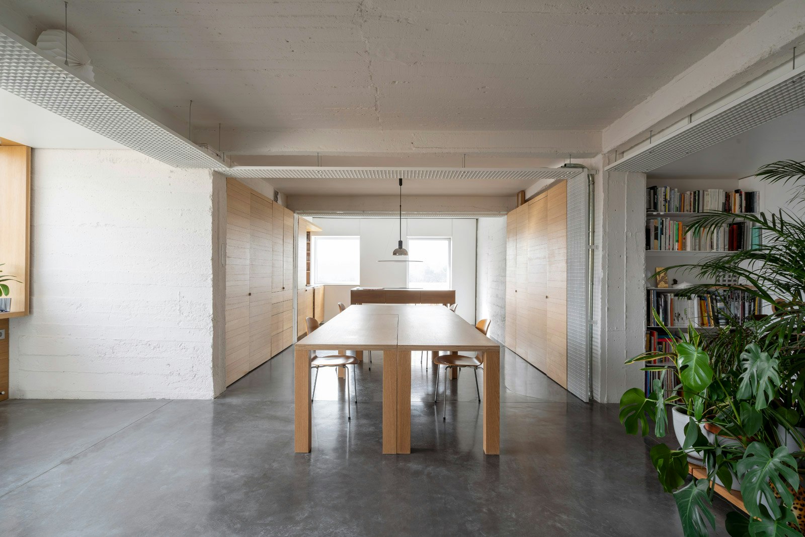 Non-Binary Cross Space - Cosentino Deutschland