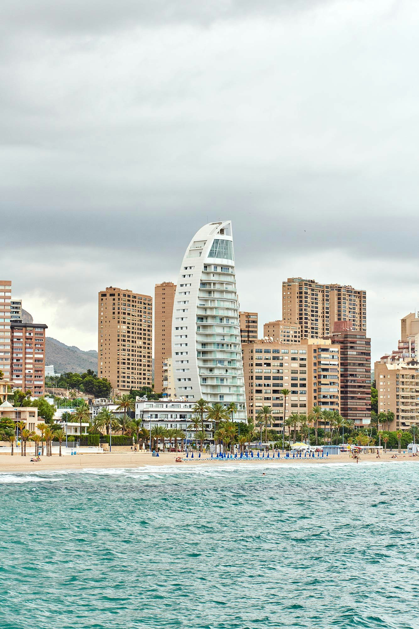 Dekton presents the world’s first curved and ventilated façade made of ...