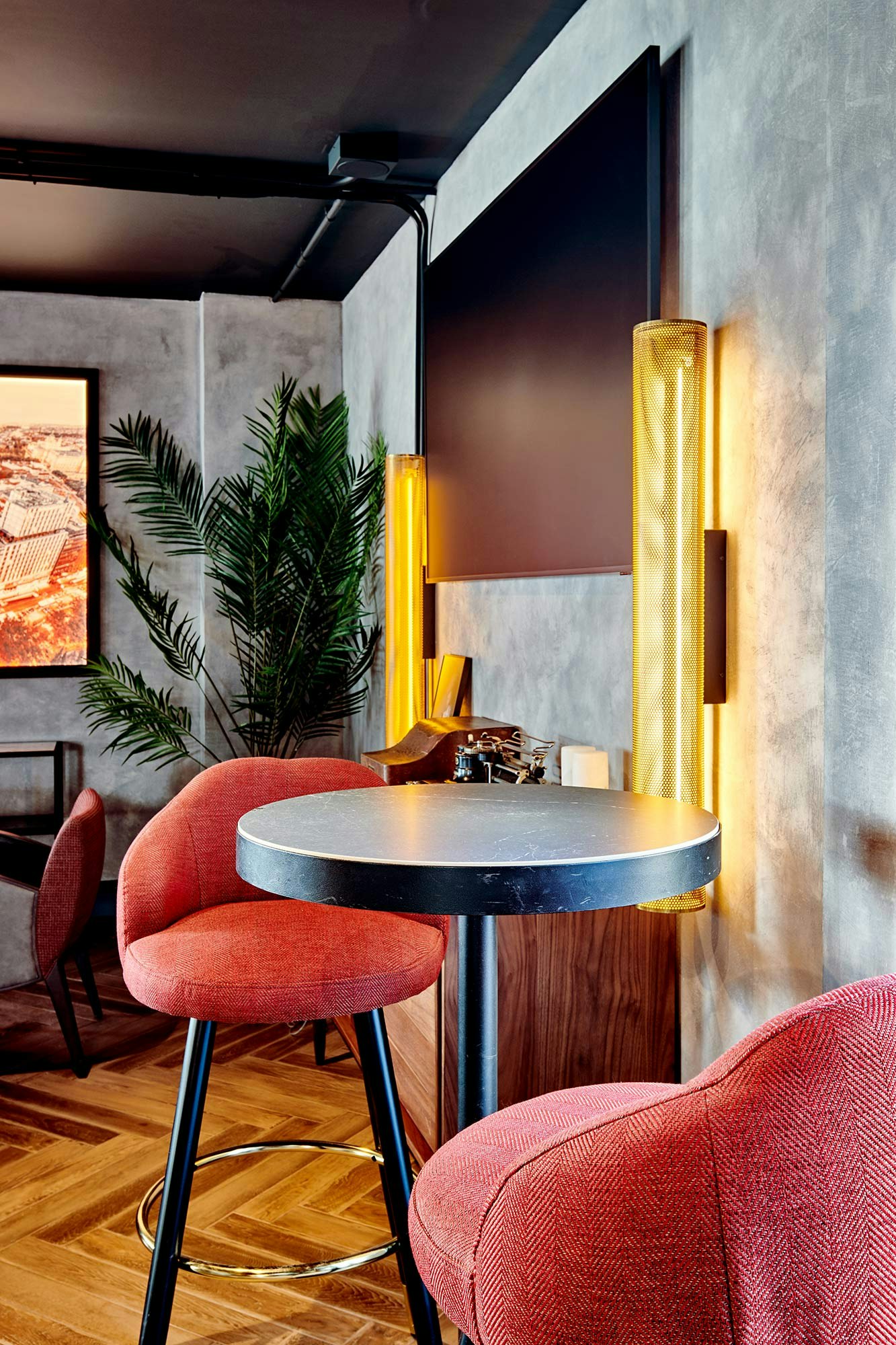 Silestone brings a touch of elegance to the Radisson RED Madrid hotel ...