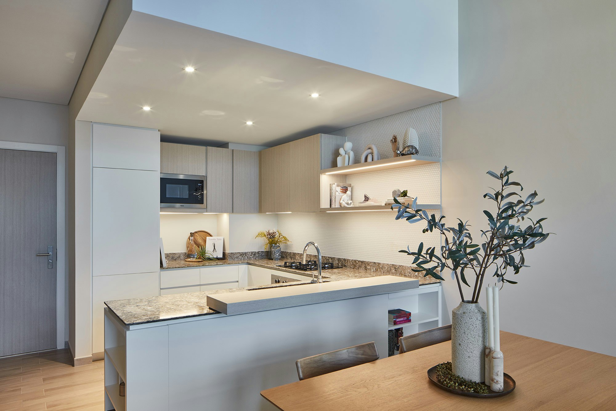 What Is a Shaker Kitchen? Definition, Materials, and More