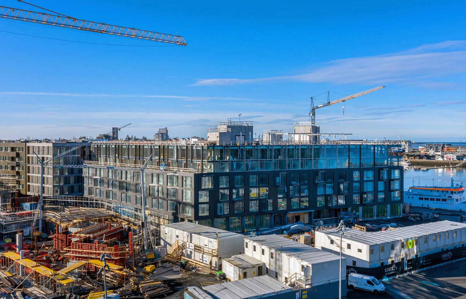 Dekton clads the façade of Iceland’s first five-star hotel for its ...