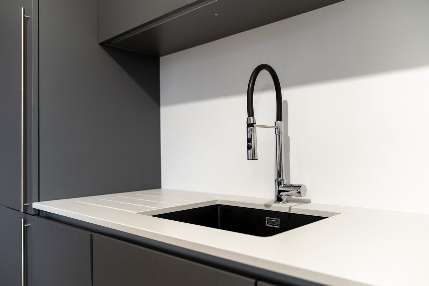 Explore a Countertop Without a Backsplash - Cosentino