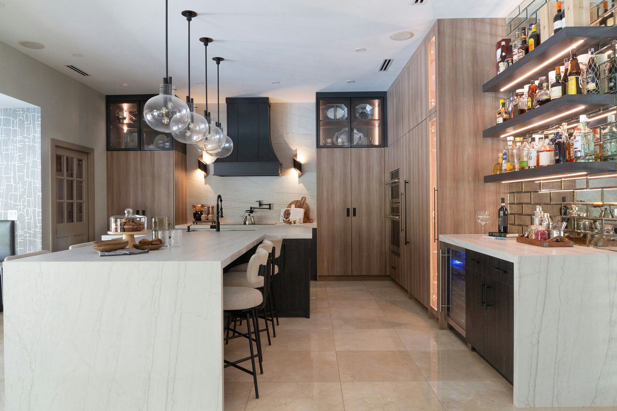 Dekton Taga gives life to the beautiful kitchen of influencer Iselin ...