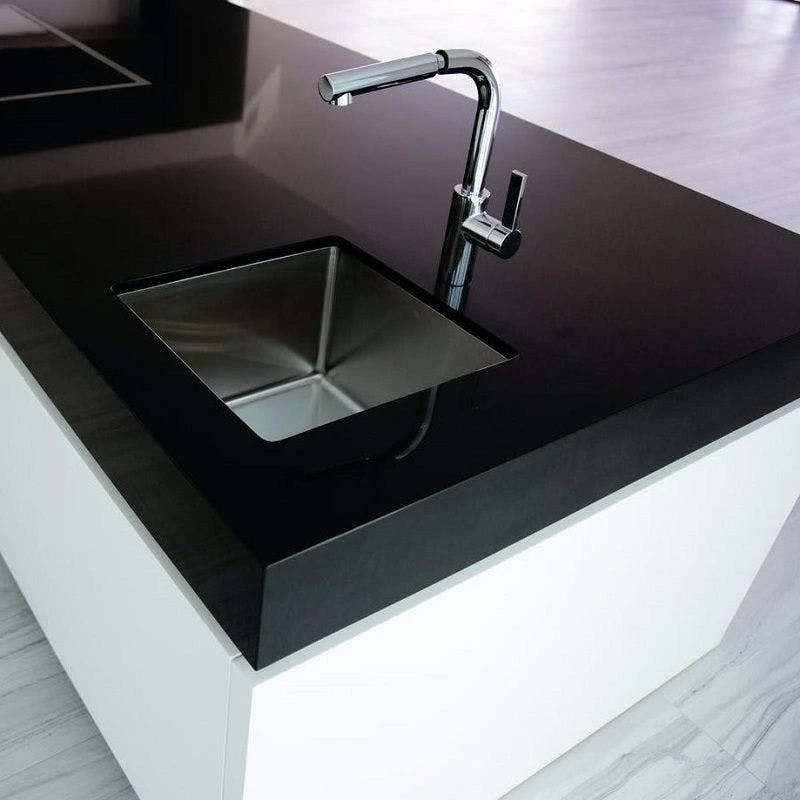 black-kitchen-worktops - Cosentino UK