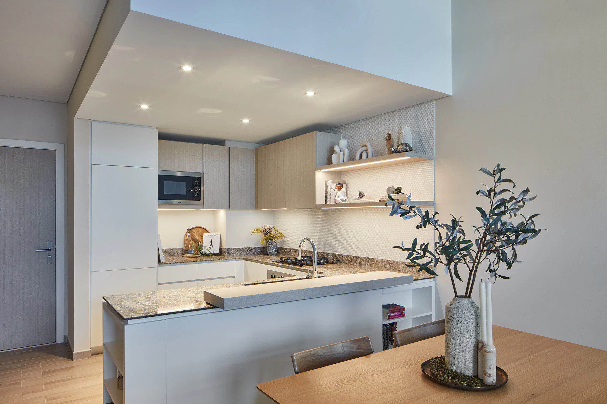 What Is a Shaker Kitchen? Definition, Materials, and More