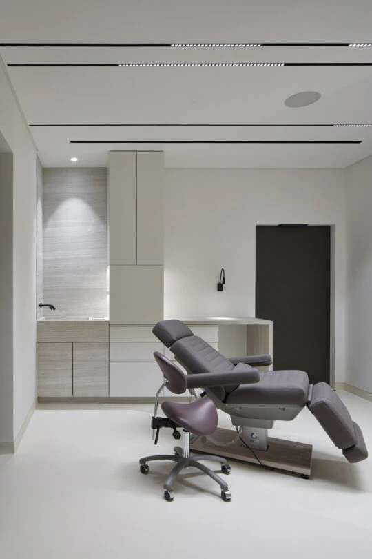 Dekton, the perfect antibacterial stone for a clinic with an organic ...