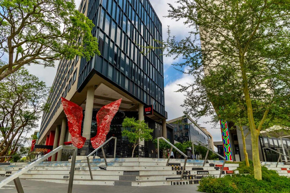 A bold rooftop bar in the heart of Rosebank enhanced by Dekton surfaces ...