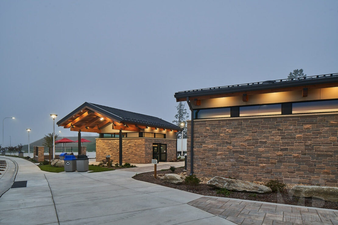A luxurious design with Dekton for a rest area in North Carolina ...