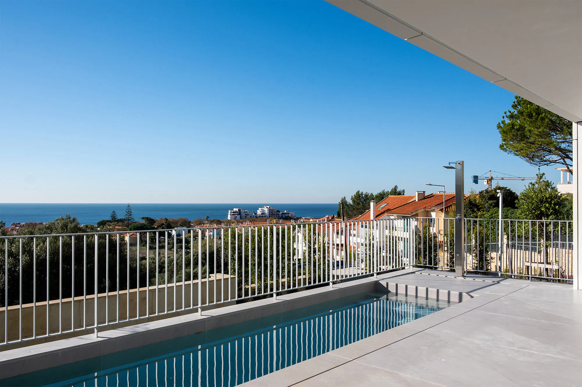 Balconies with views seamlessly connecting architecture and landscape ...