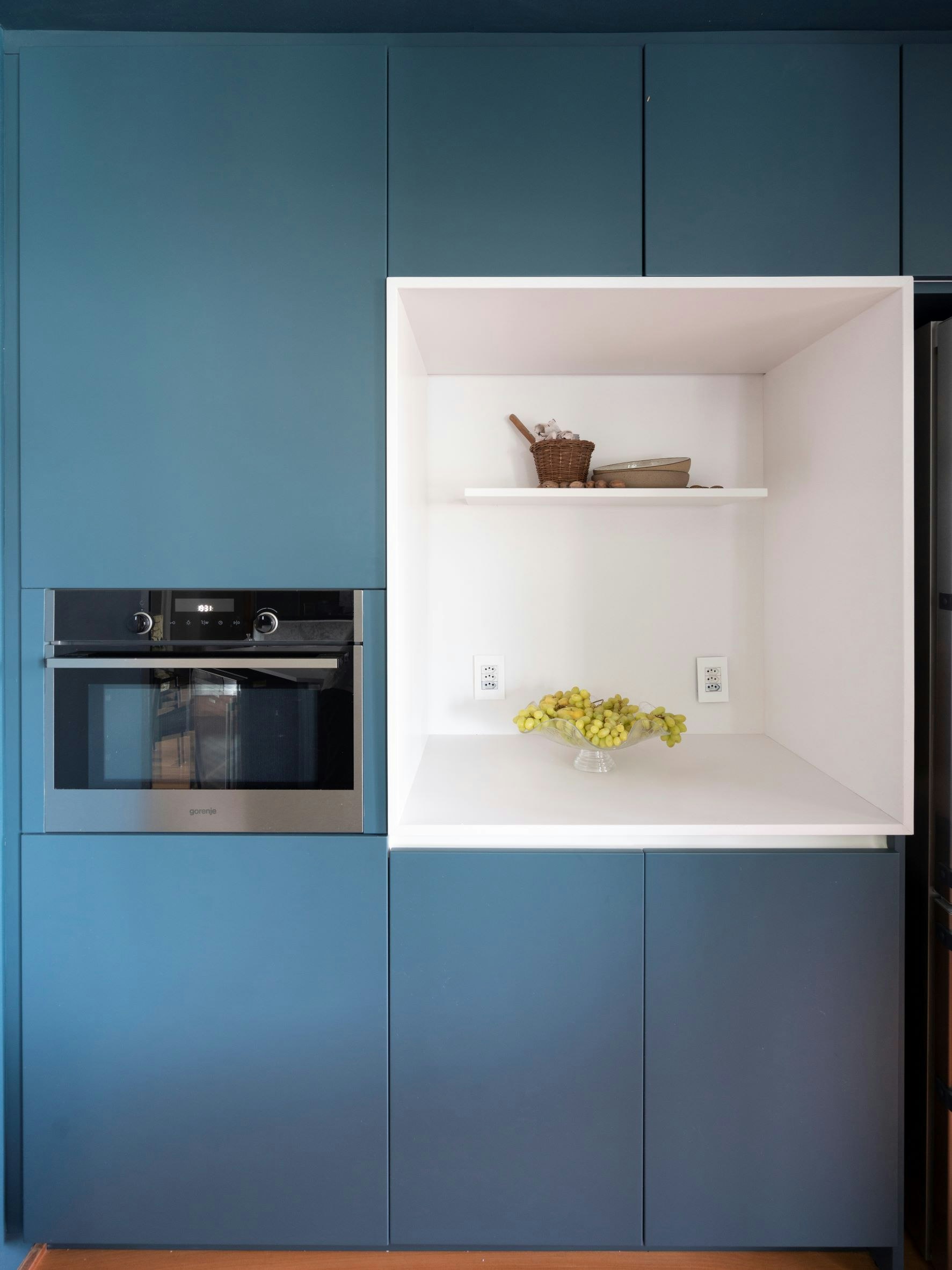 Explore Colour Block Designs for Kitchens & Baths - Cosentino Ireland