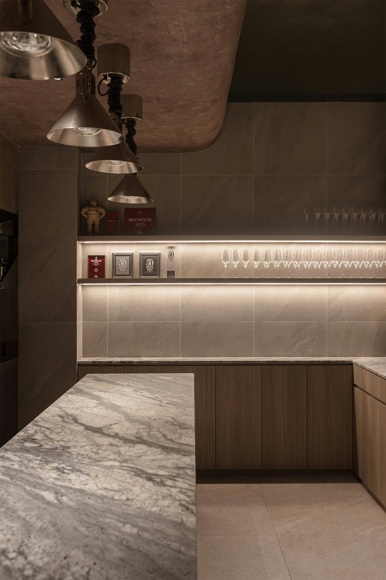 META Restaurant, an avant-garde design in Singapore thanks to Sensa ...