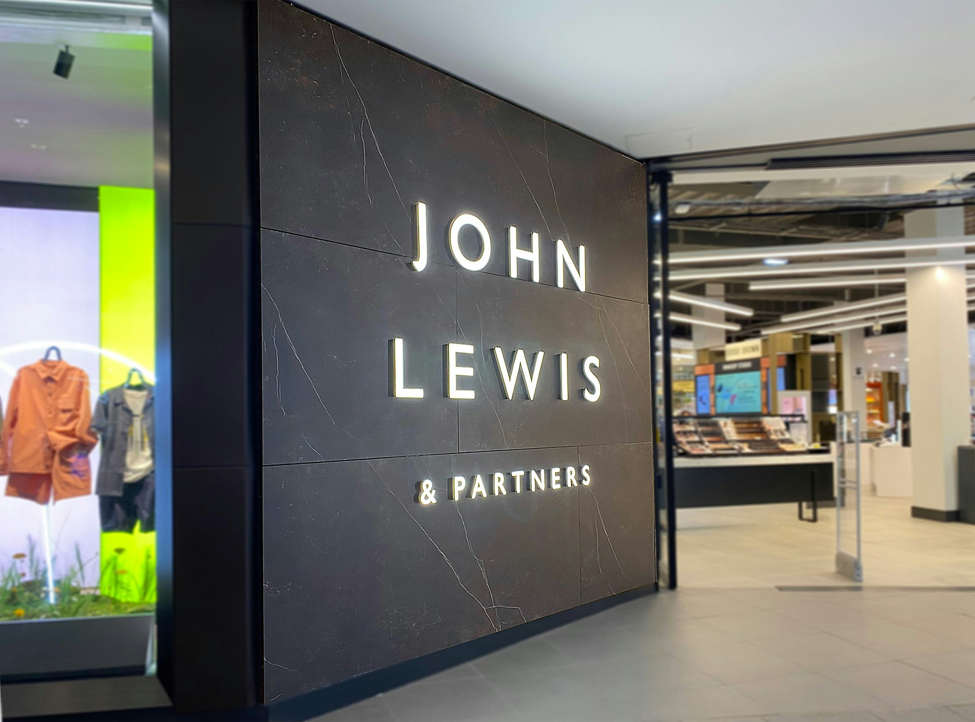 A luxury façade for the new John Lewis shop in Edinburgh - Cosentino ...