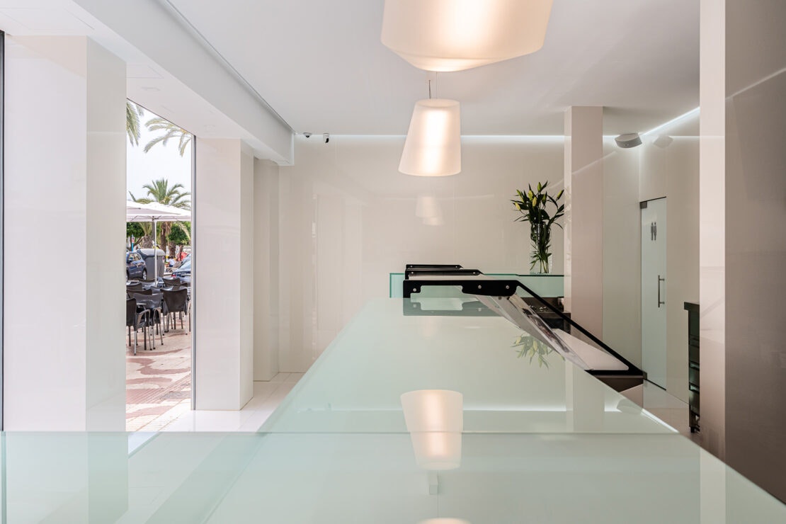 Dekton Halo transforms an ice cream parlour into a lab-like space - Cosentino Malaysia