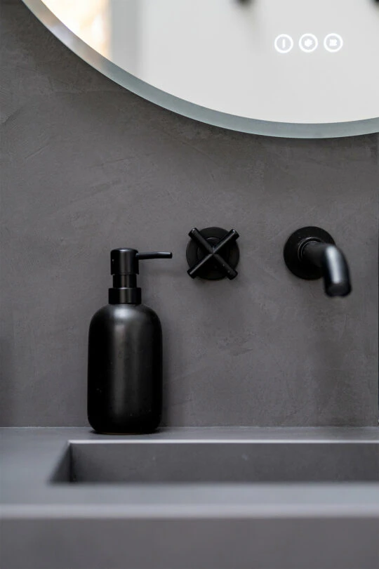 Alexandra Guerain's minimalist and brutalist home - Cosentino New Zealand