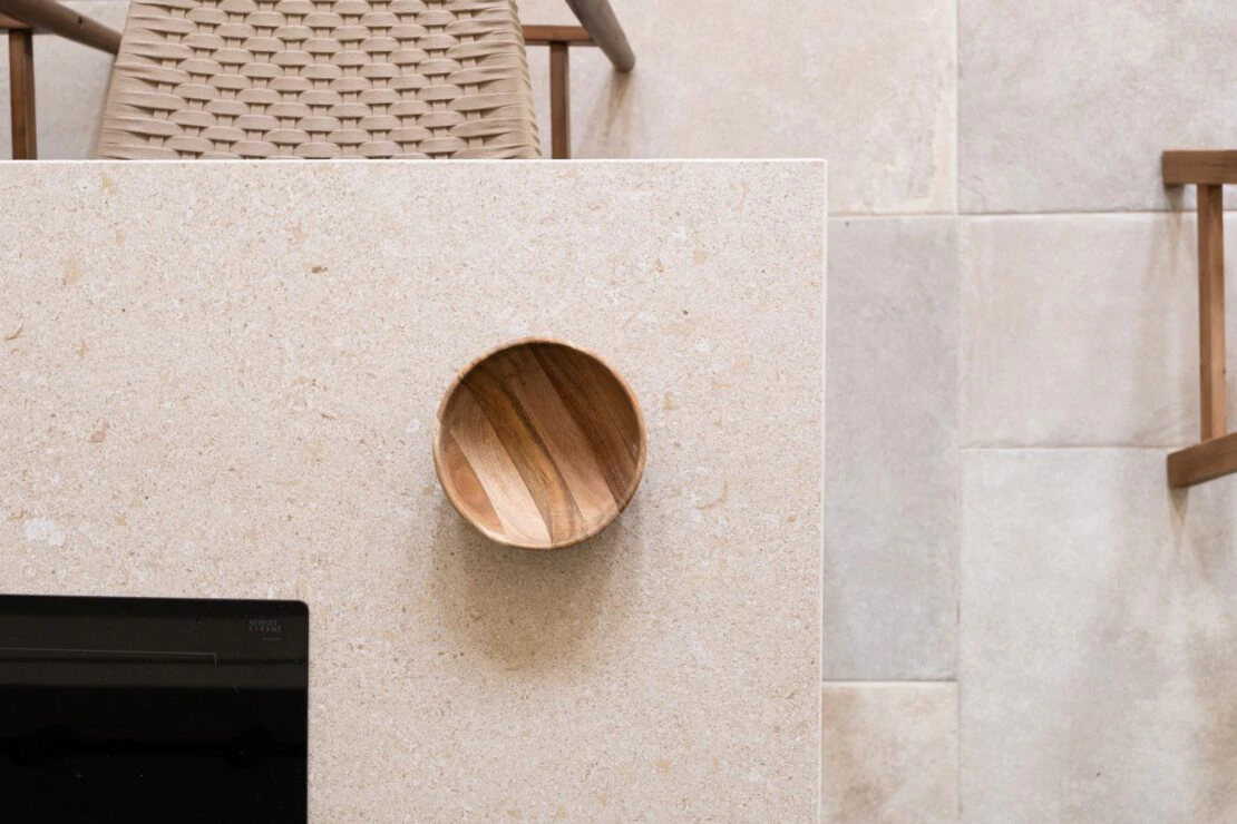 A villa between sky and stone: Marta Campana’s contemporary renovation ...