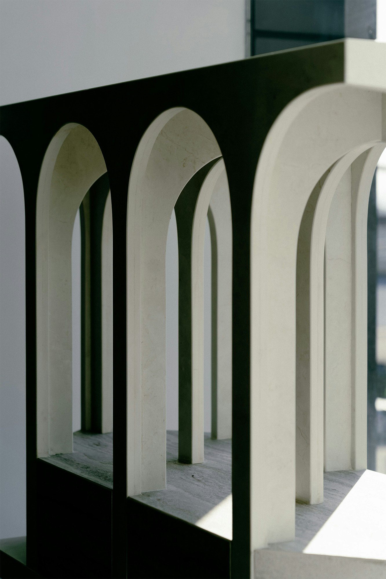 The timeless beauty of the arches in Fabian Tan’s design - Cosentino ...