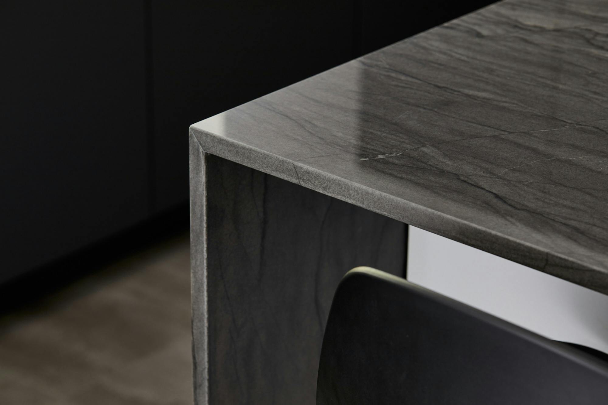 Lujo y funcionalidad en una lujosa cocina abierta en Hayes - Cosentino España