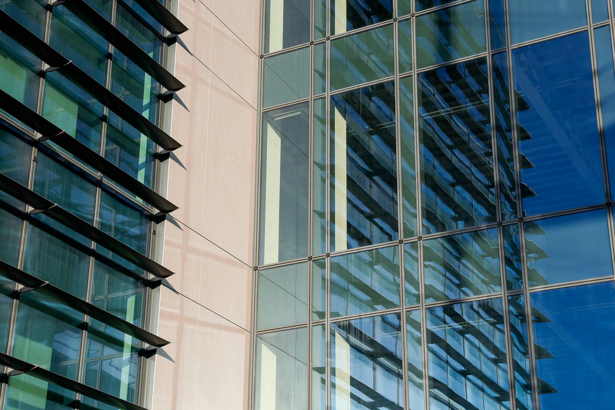 Fachada Muro Cortina: Descubre este moderno tipo de fachada