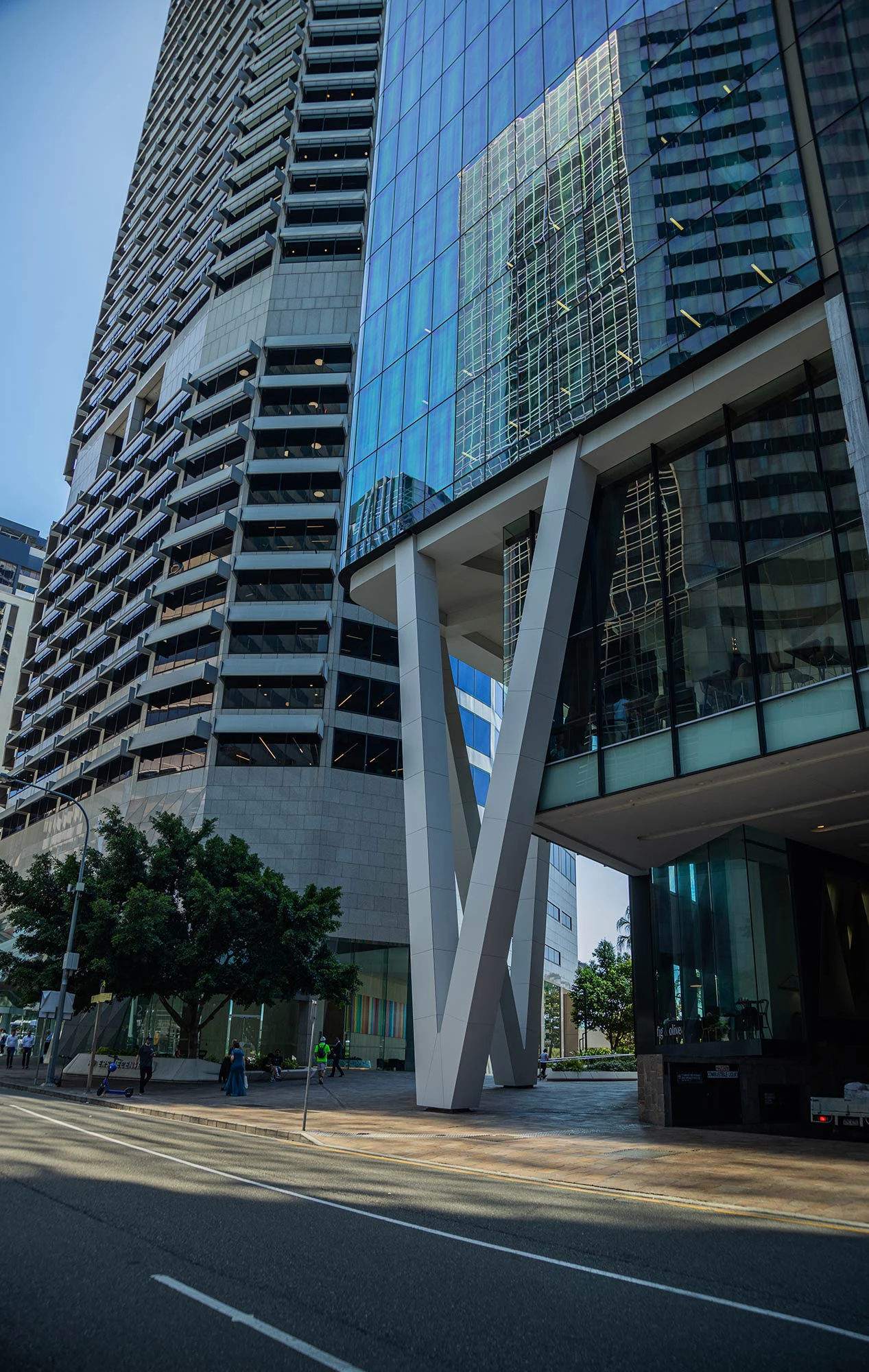 El renacer del edificio One One One Eagle Street en Brisbane: una ...