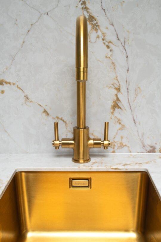 A soft luxury kitchen with Silestone as the main feature - Cosentino ...