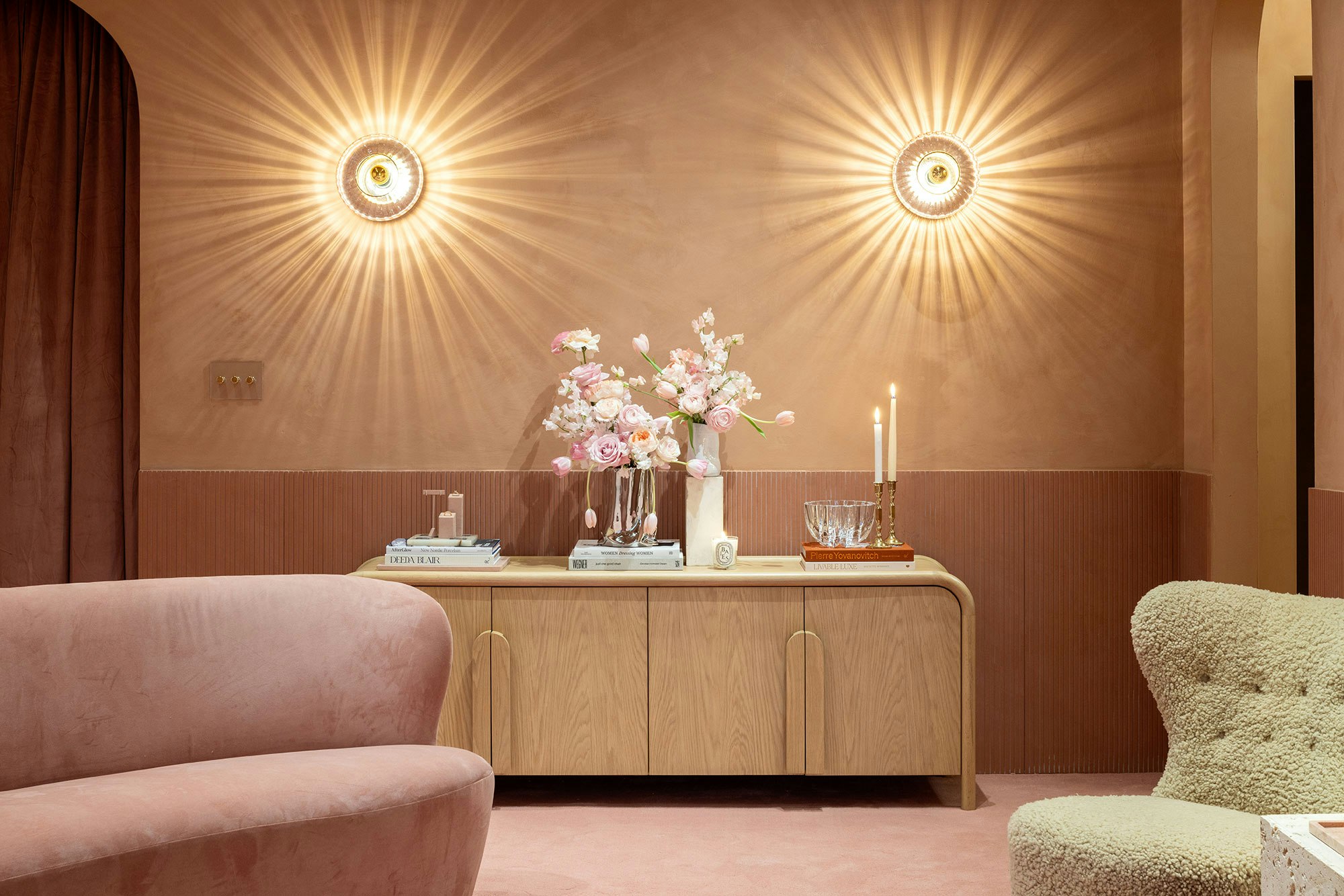 Dekton Ukiyo elevates the monochromatic design of Pandora Jewelry by ...