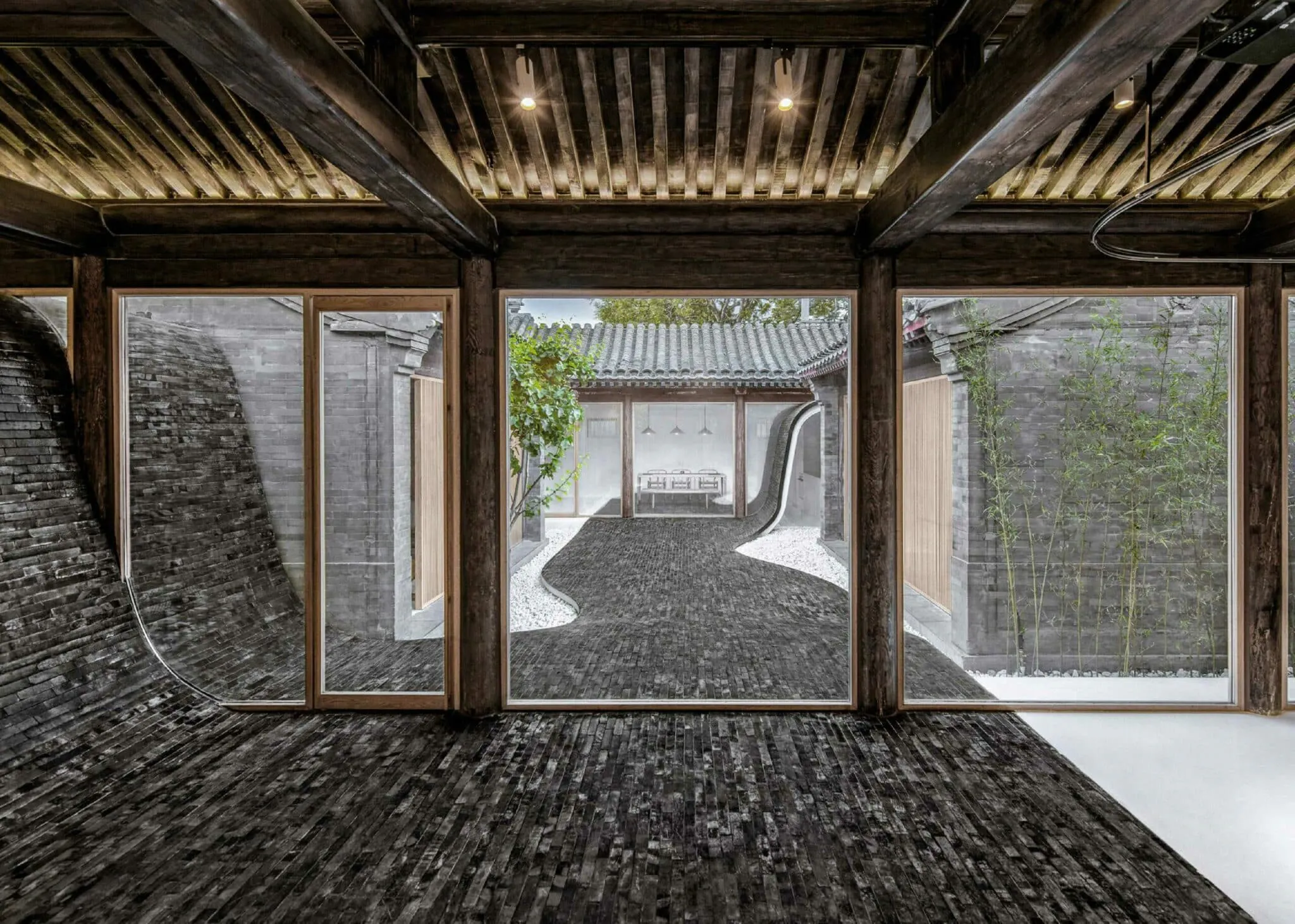 Traditional Courtyard House - Cosentino FR Canada