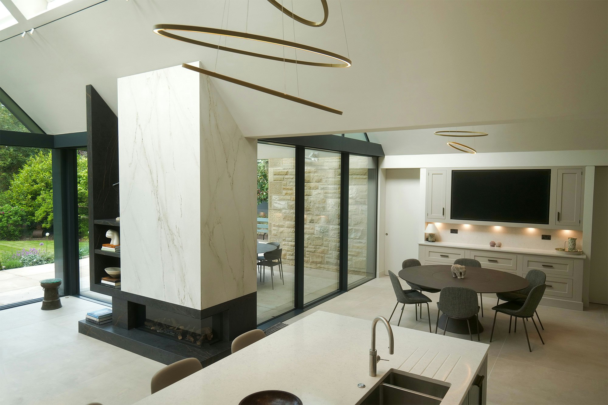 The elegant bespoke Dekton fireplace that catches the eye - Cosentino ...