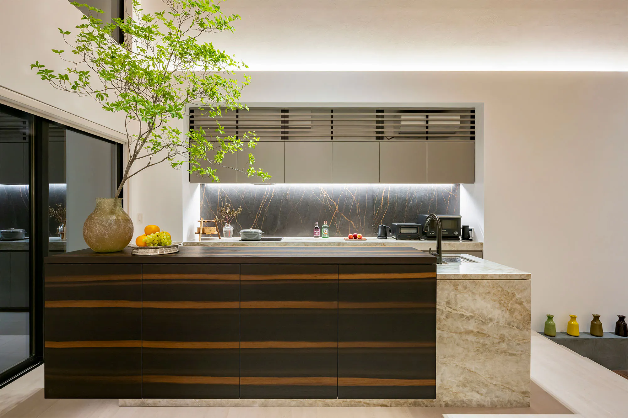 Dekton, chosen for the kitchen of a luxury 'model home' in Japan ...