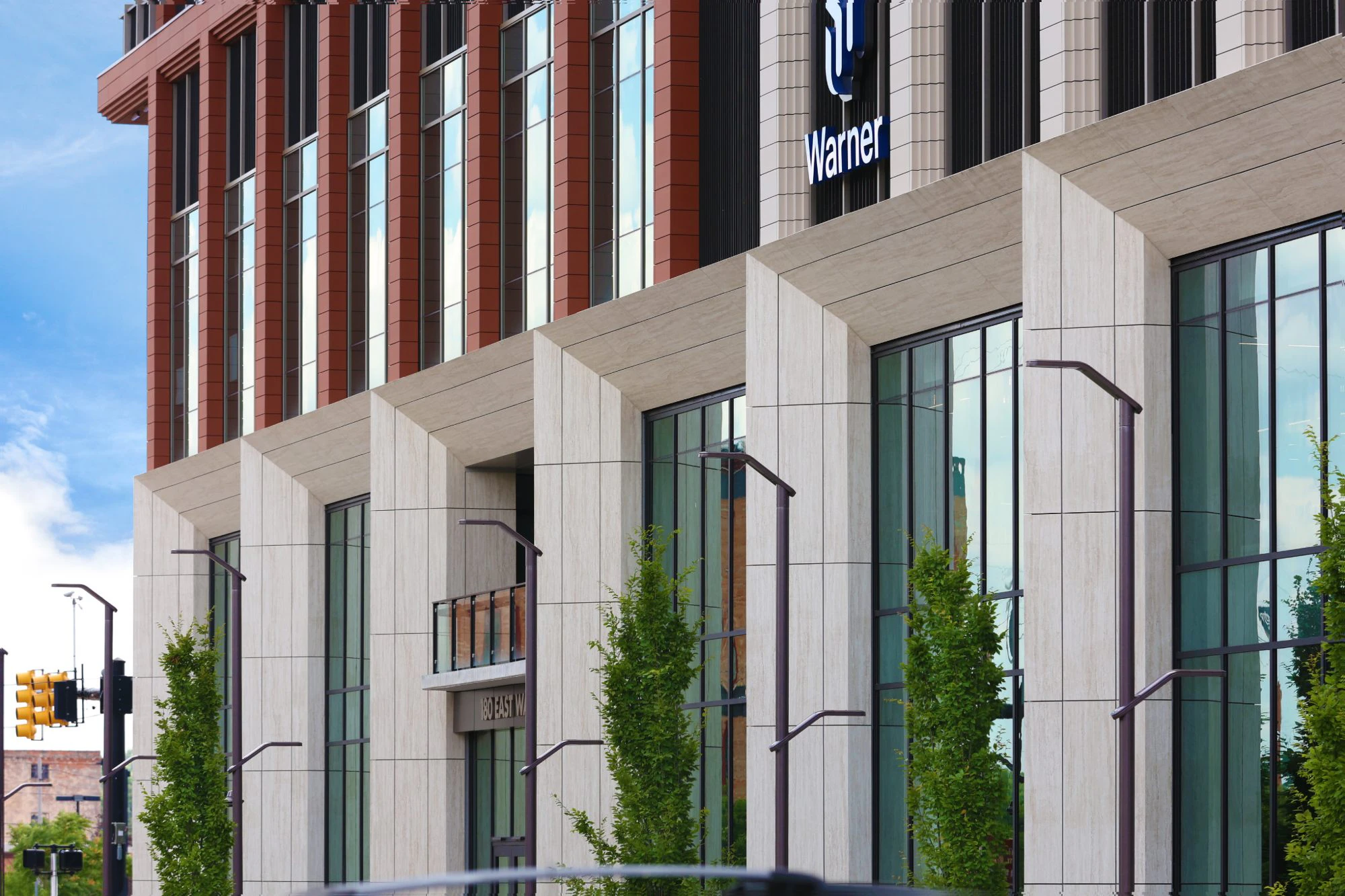 A complex Dekton facade for The Warner Building in Michigan - Cosentino ...