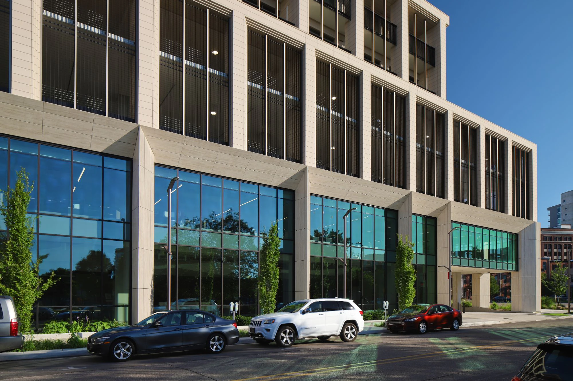 A complex Dekton facade for The Warner Building in Michigan - Cosentino ...