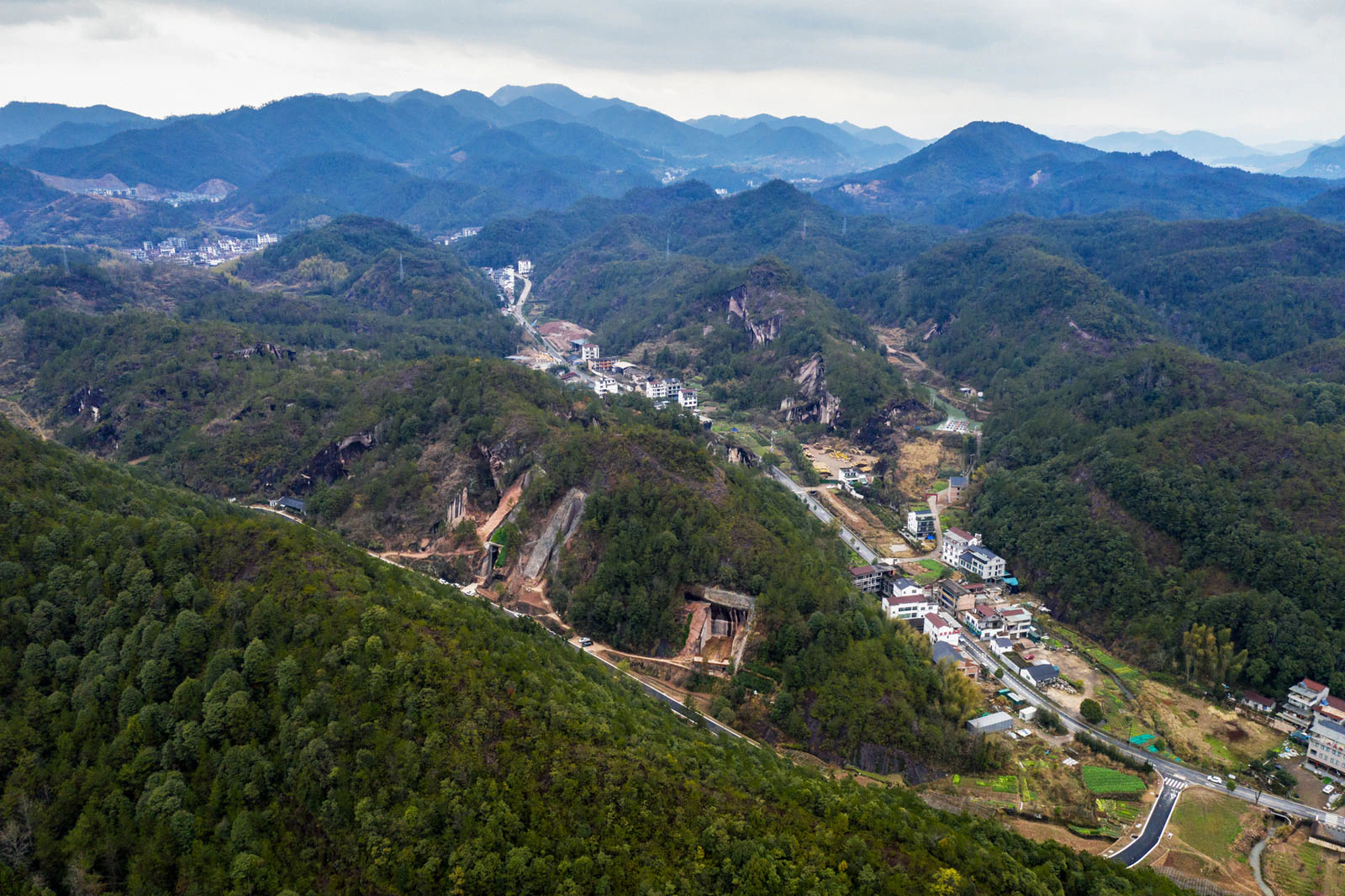 Jinyun Quarries - Cosentino Japan