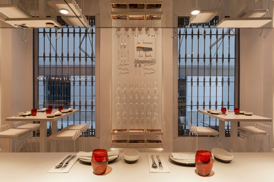Dekton clads the bar at La Cosmo, a prestigious restaurant whose ...