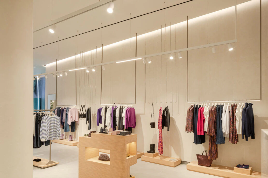 The new Scalpers shop on Madrid’s Gran Vía brings fashion to the city ...