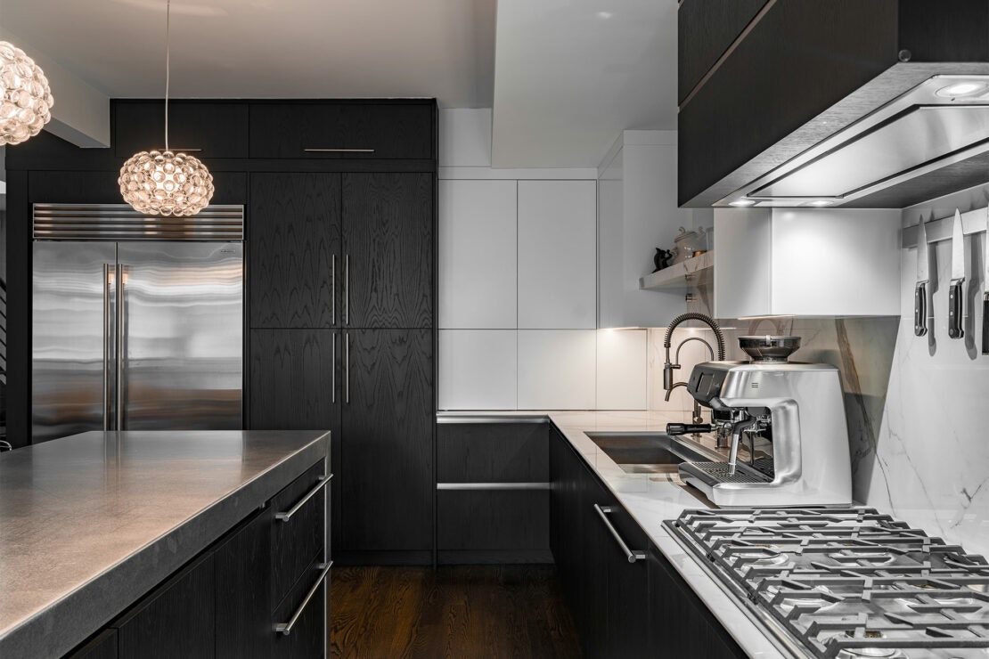 A Chicago kitchen that connects tradition and modernity with Dekton ...