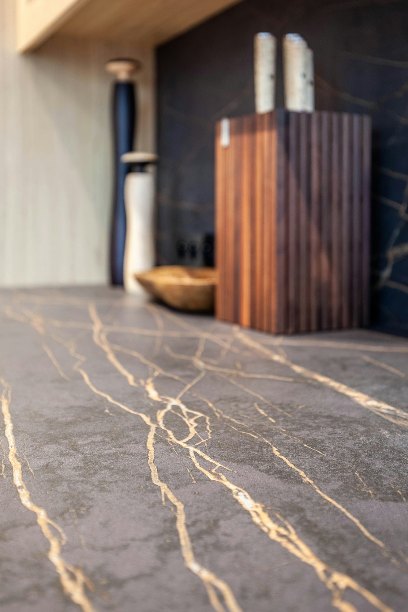 Dekton Laurent and Sensa Orinoco: materials that reflect the orgnanic ...