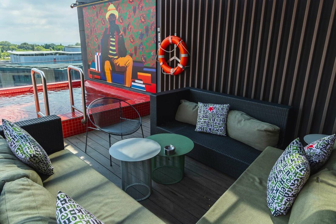 A bold rooftop bar in the heart of Rosebank enhanced by Dekton surfaces ...