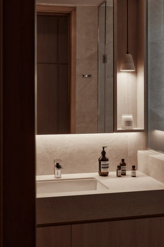 A minimalist home with earthy tones harmoniously blended with Dekton ...