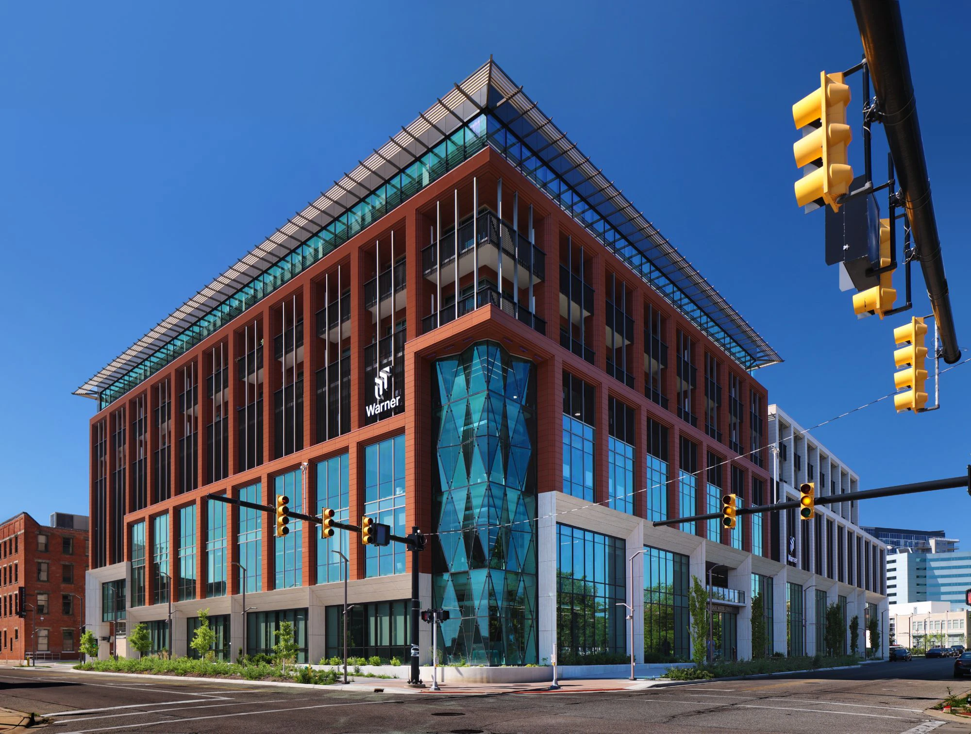 A complex Dekton facade for The Warner Building in Michigan - Cosentino ...