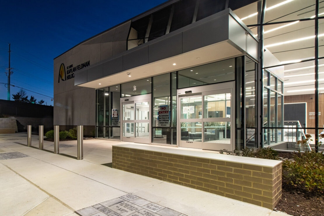 A facade for History with Dekton at the Holocaust Museum in St. Louis ...