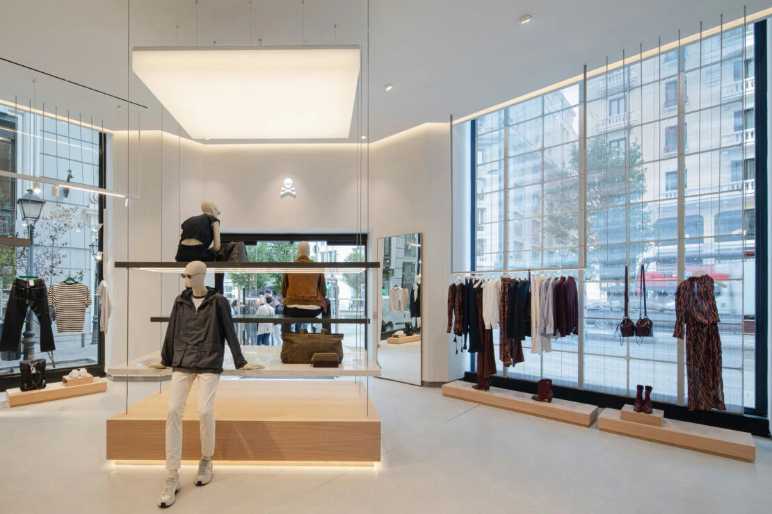 The new Scalpers shop on Madrid’s Gran Vía brings fashion to the city ...