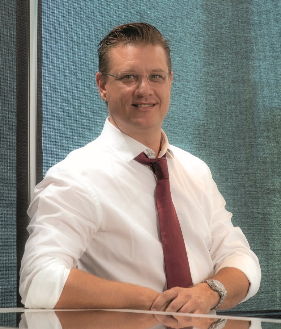 Oliver Goettling’s Futuristic Kitchen: design and functionality in ...