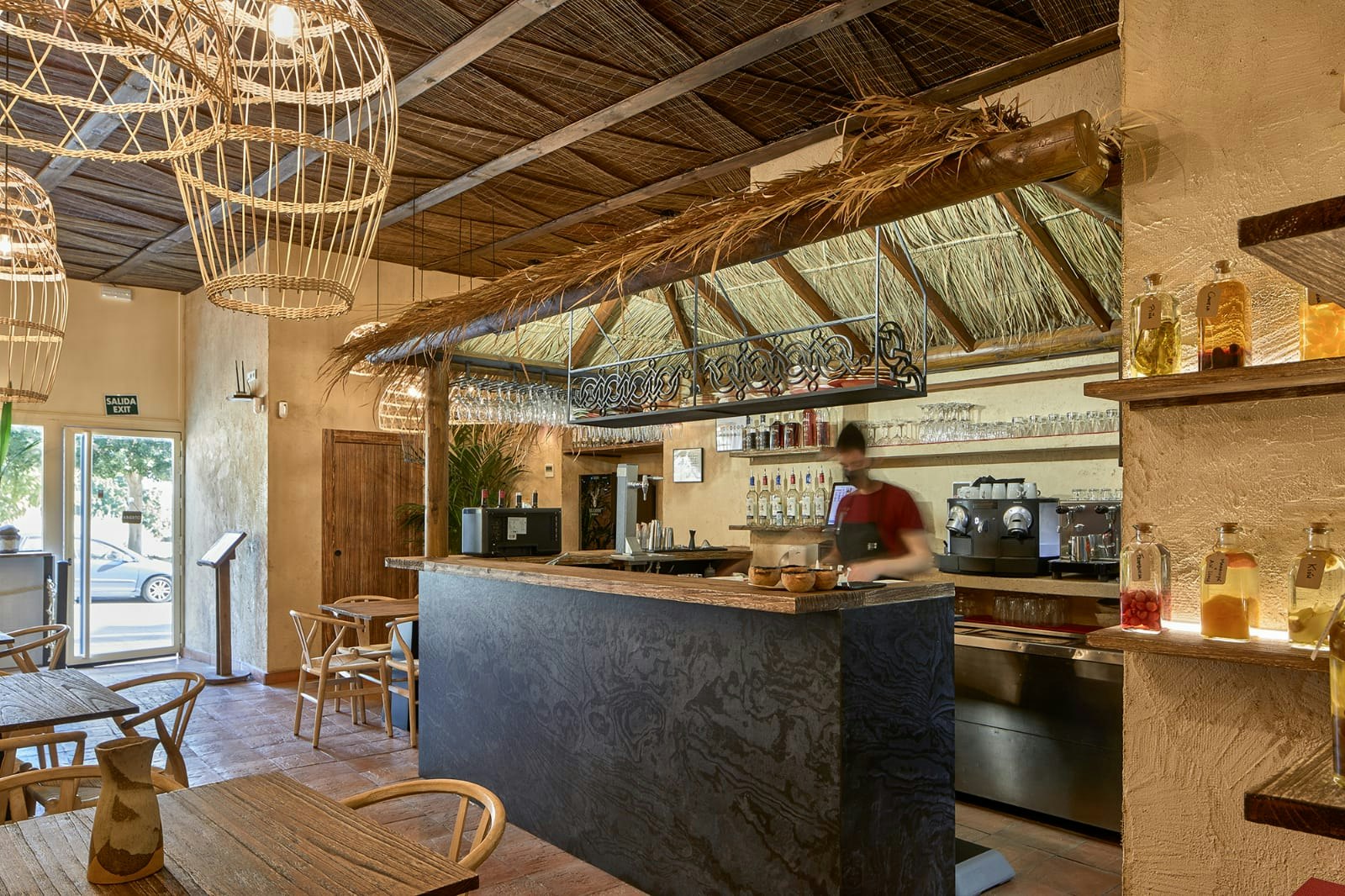 The most resistant bar countertops - Cosentino