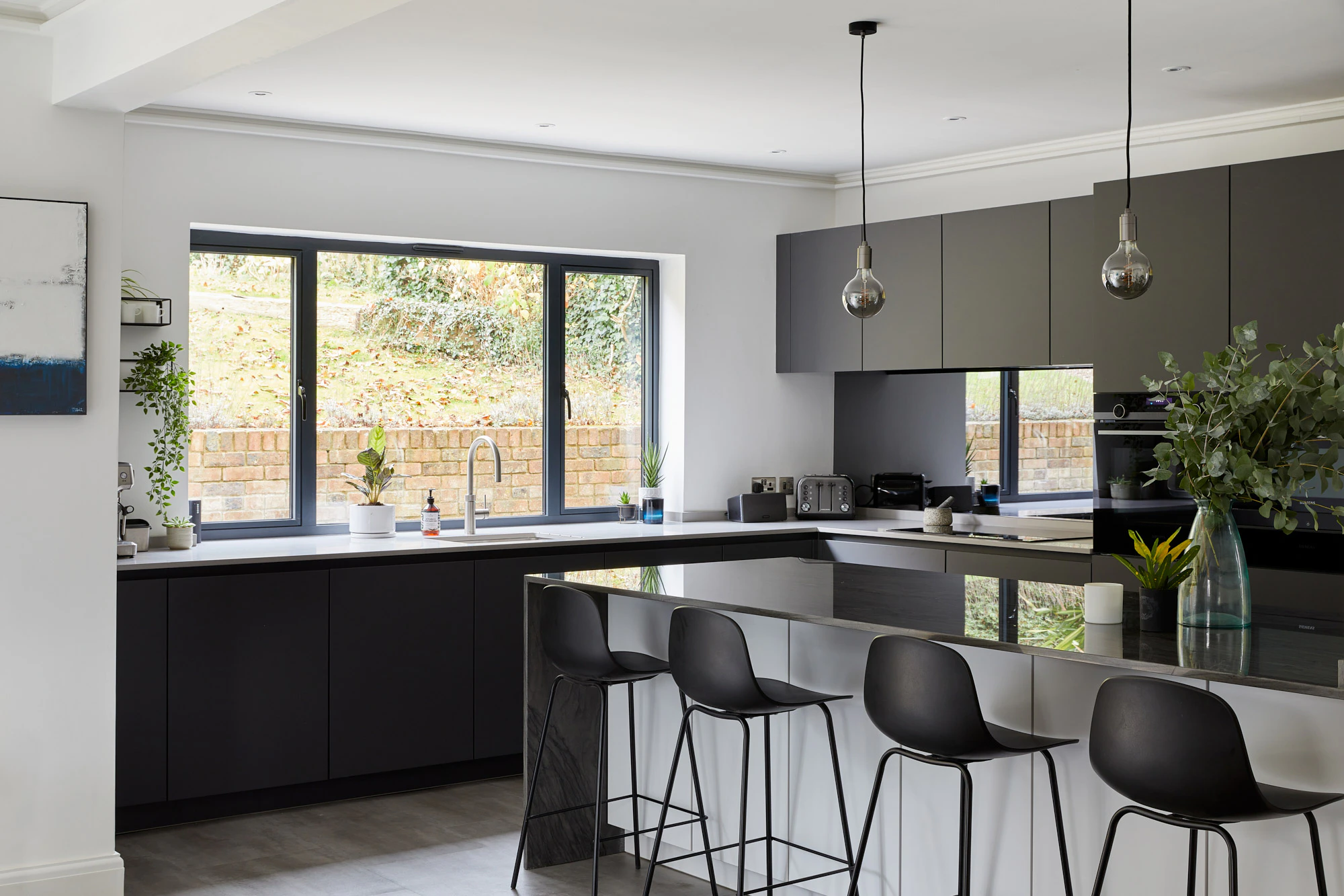 Luxury and functionality in an attractive open-plan kitchen in Hayes ...