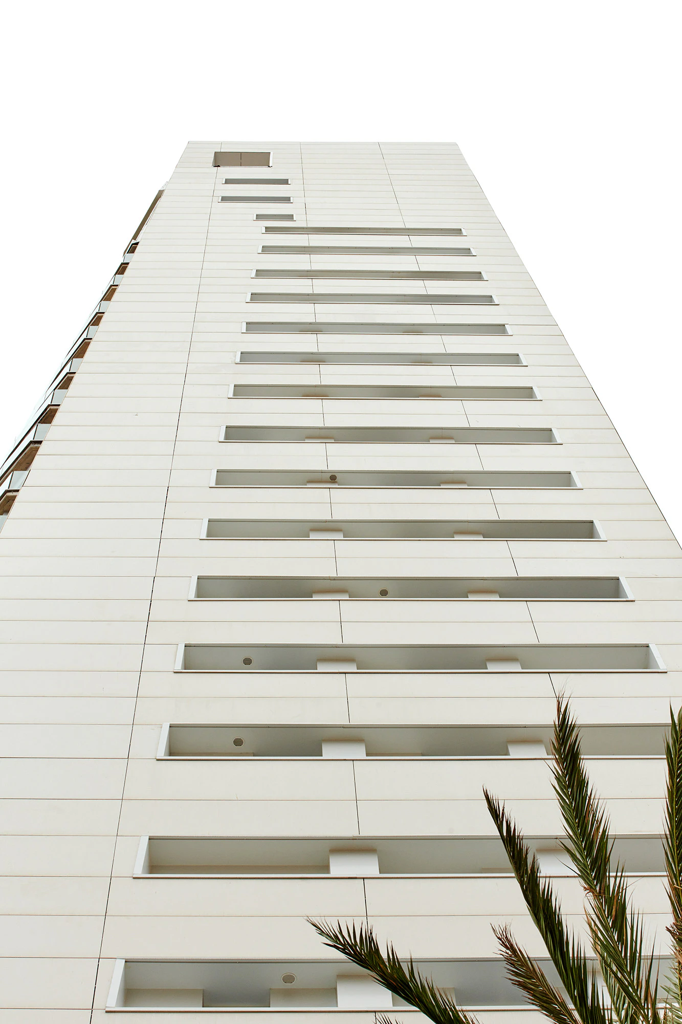 Dekton presents the world’s first curved and ventilated façade made of ...