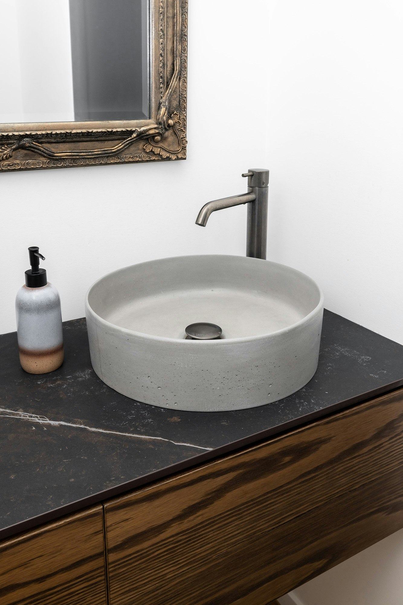 Two Dekton colours to match wood in kitchens and bathrooms - Cosentino USA