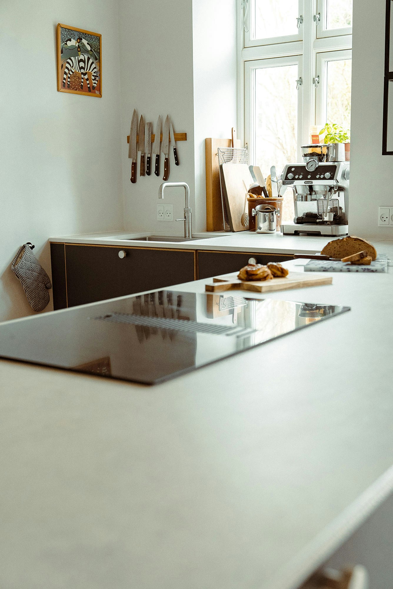 Dekton Lunar, the perfect worktop for Danish chef and influencer Jon ...