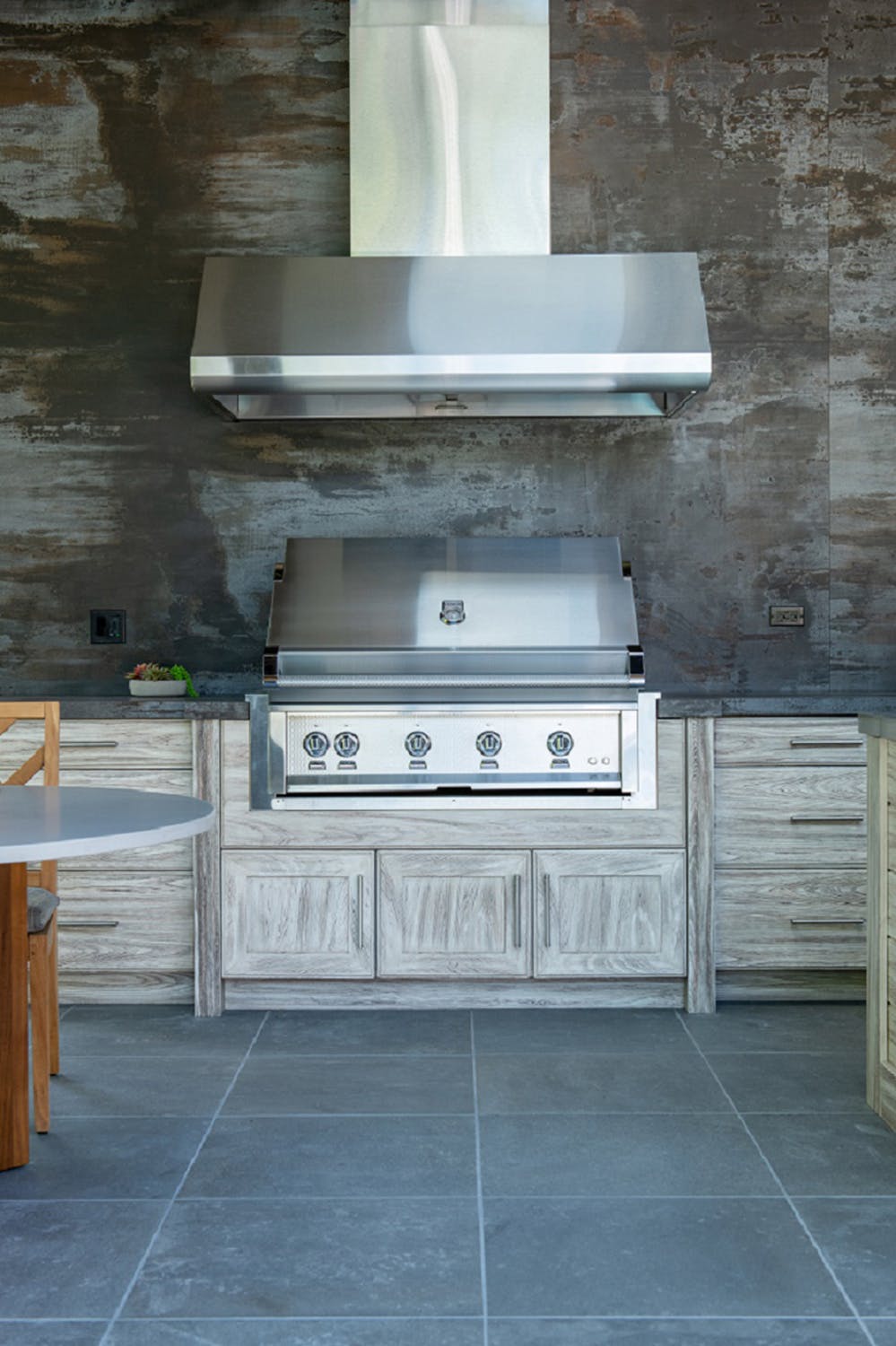 14 Best Covered Outdoor Kitchen Ideas For Your Backyard