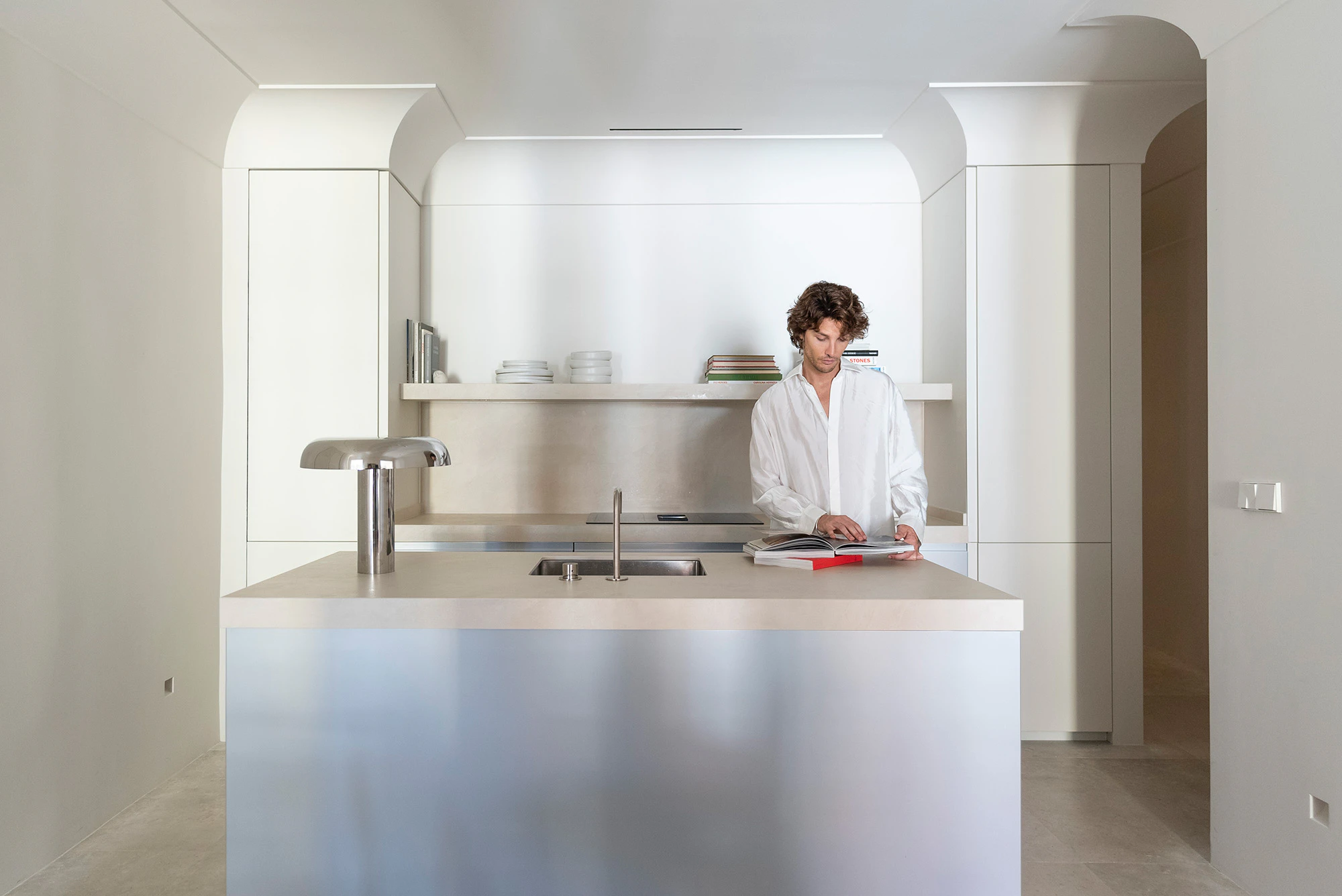 The subtle texture of Dekton Nacre takes centre stage in the new ...
