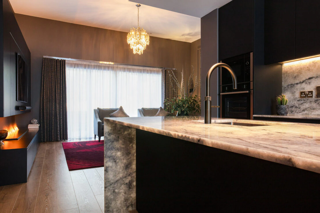 The sophisticated and exclusive Scalea Equinox stone is a real eye ...