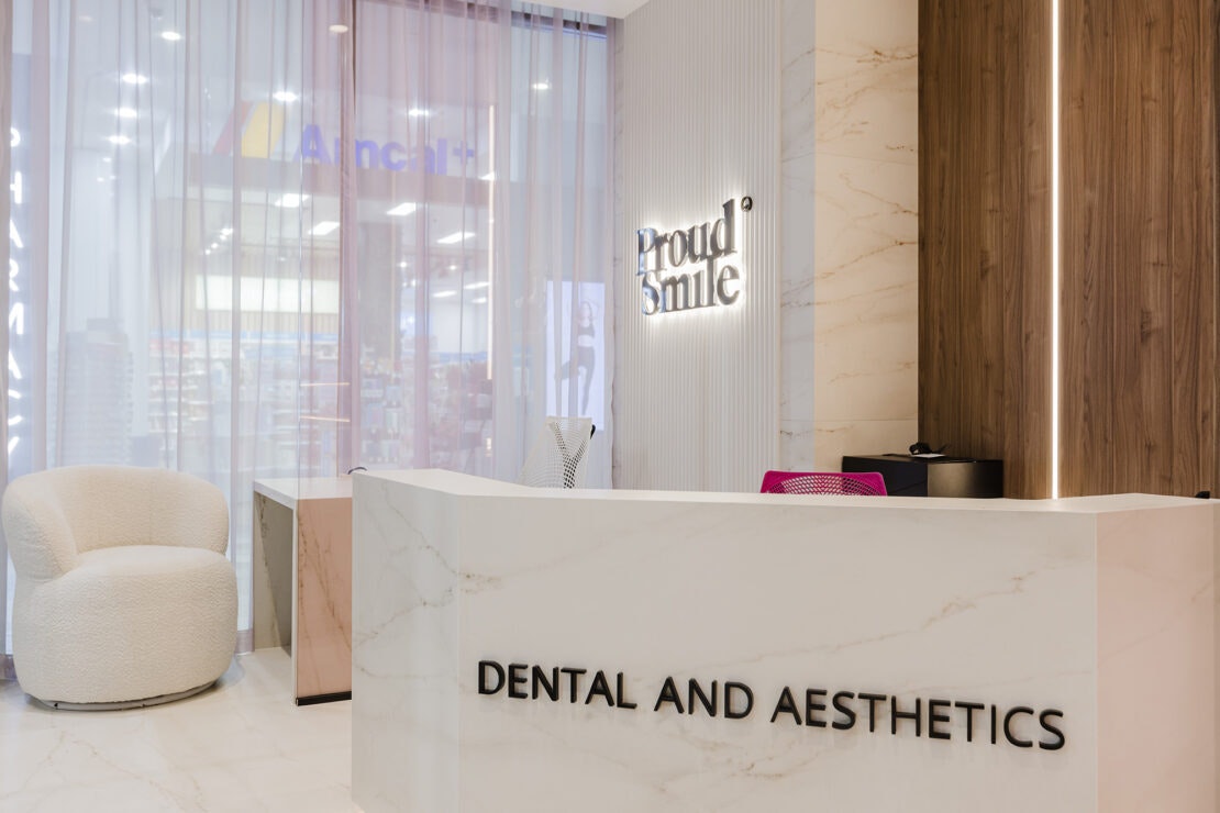 This clinic gains in sophistication and hygiene thanks to Dekton Rem ...